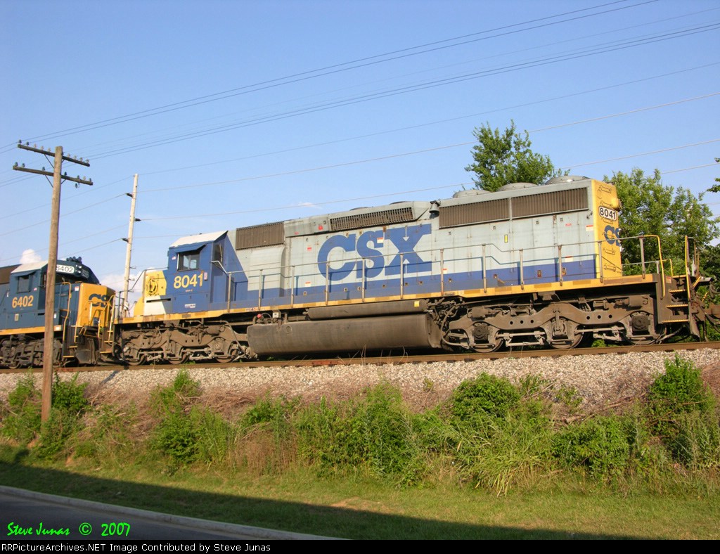 CSX 8041 Q525